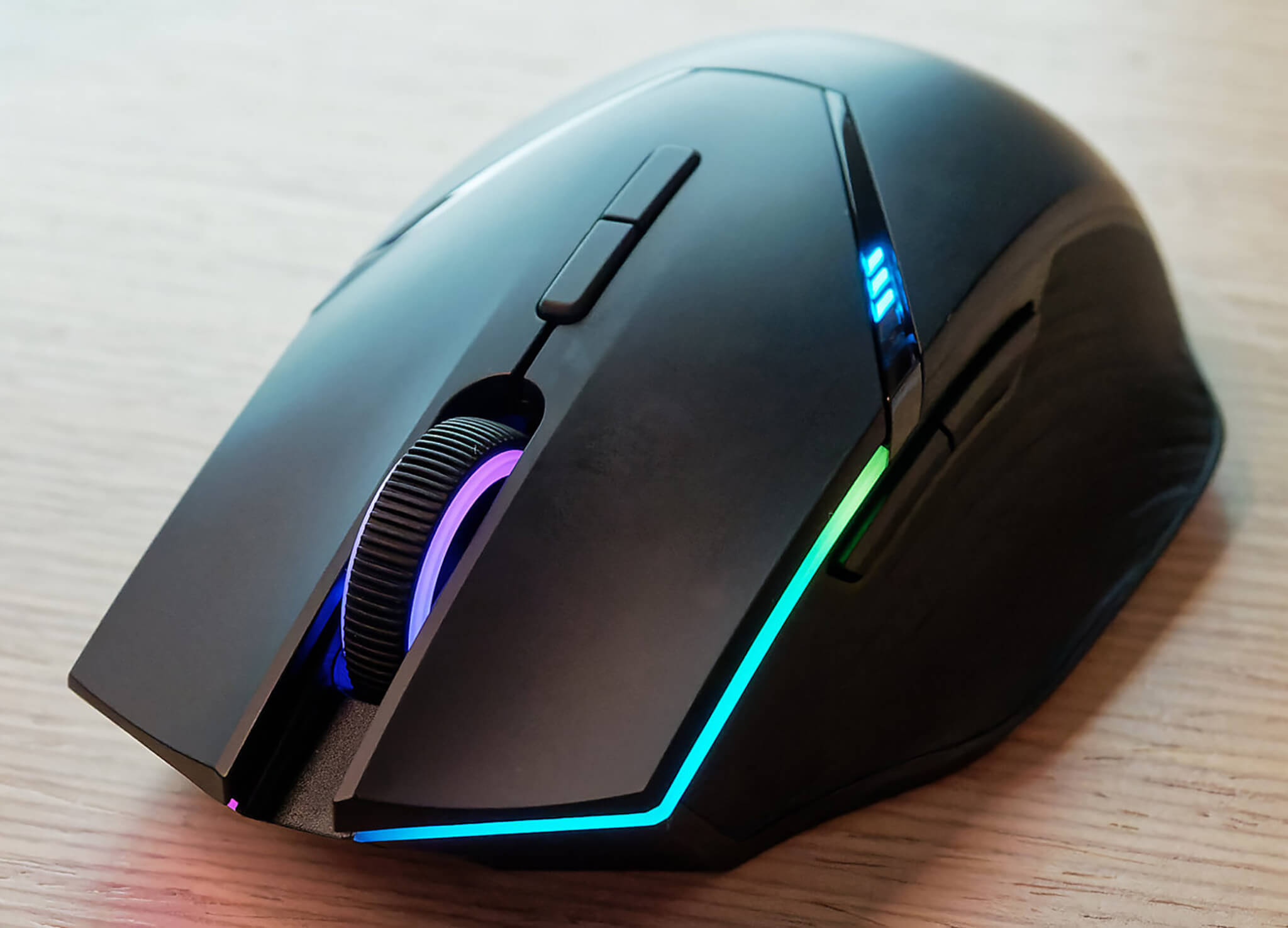 From TV Short Throw Projectors to Audio Embeded Showers for dad