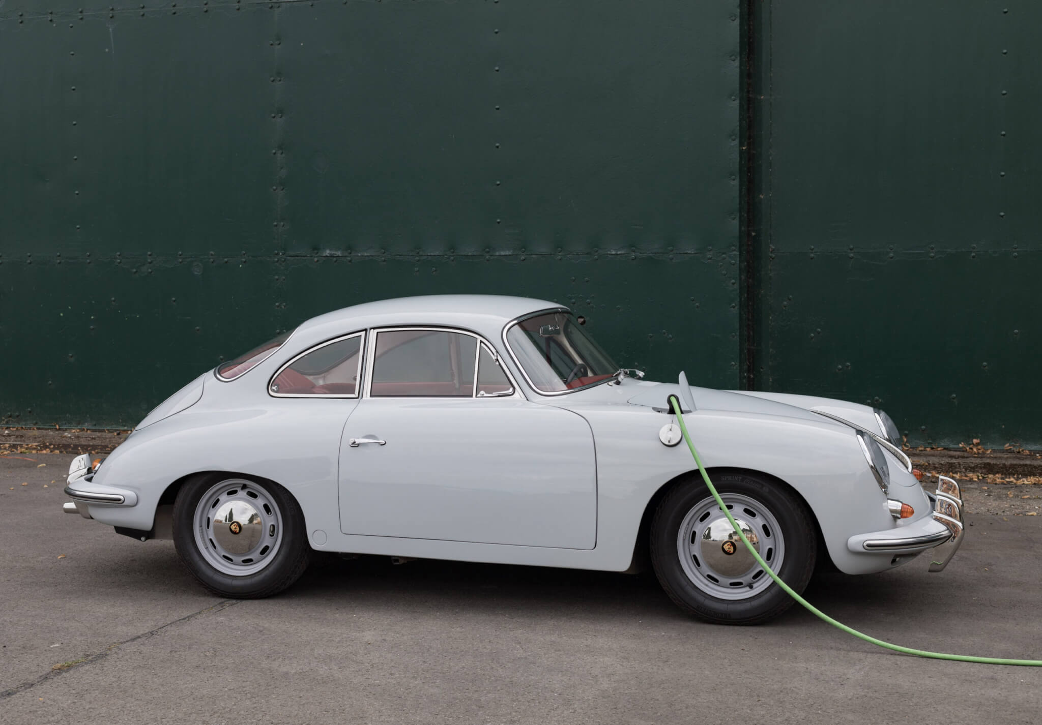 Electrogenic Beautifully Converts Classic Cars to Modern Age (Just Don ...