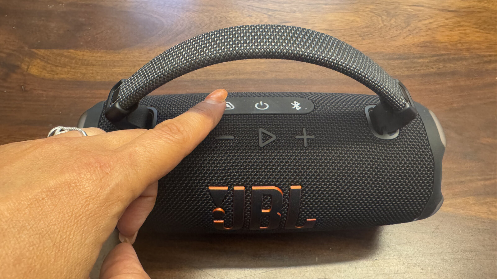 JBL Charge 6 Review