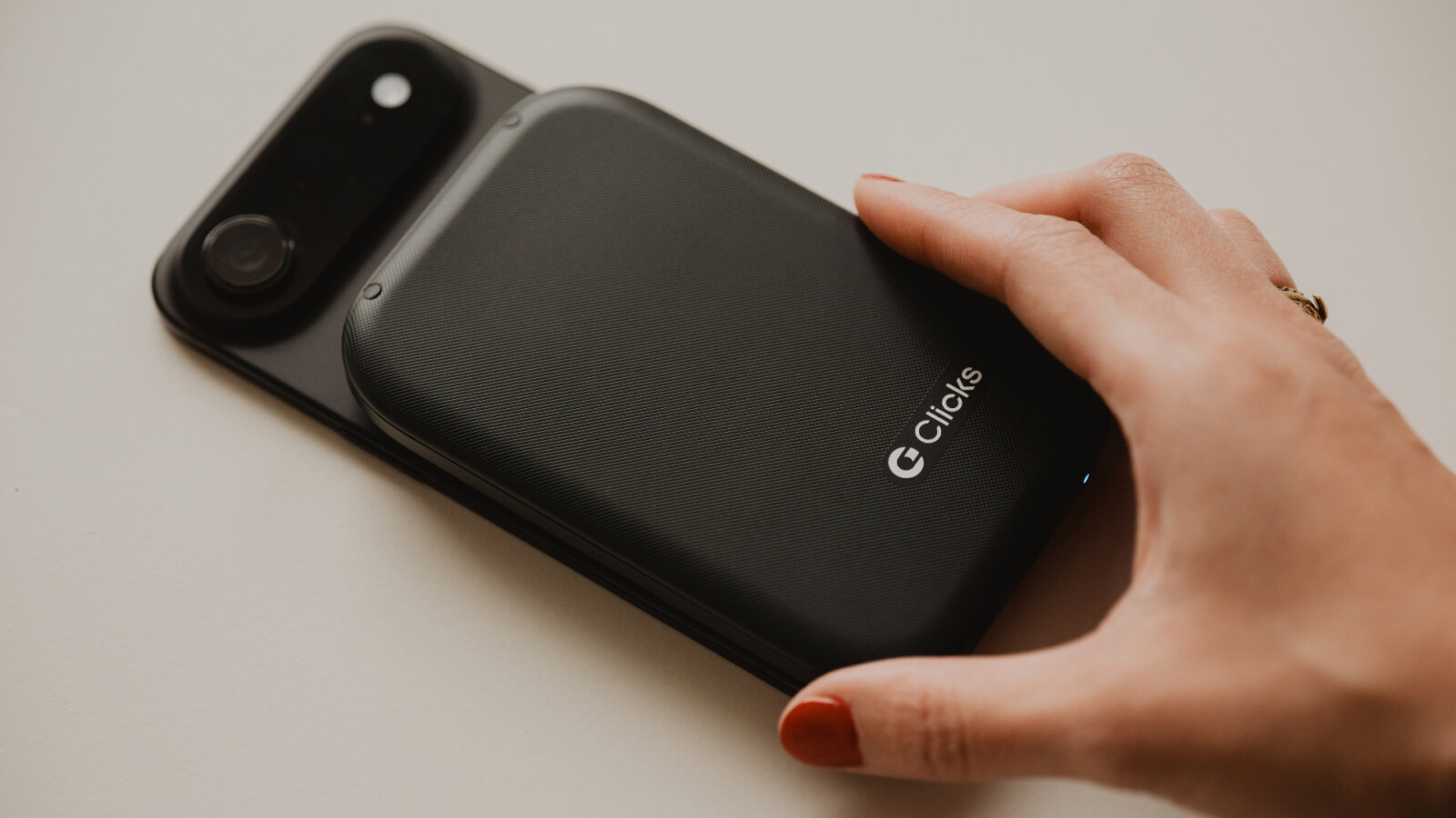 CES 2026: Clicks is Back With the Communicator, Power Keyboard